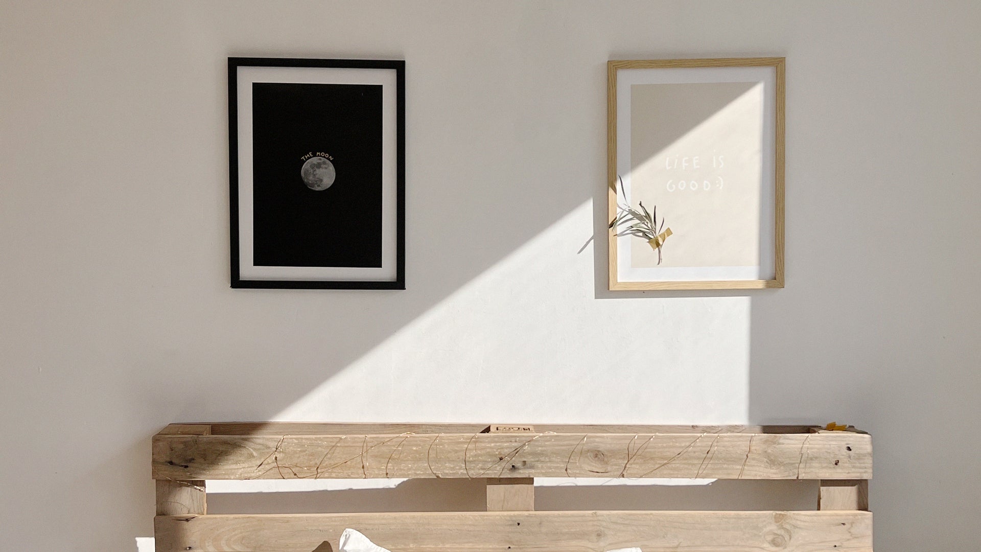 Conseils et astuces pour accrocher plusieurs tableaux – Misswood